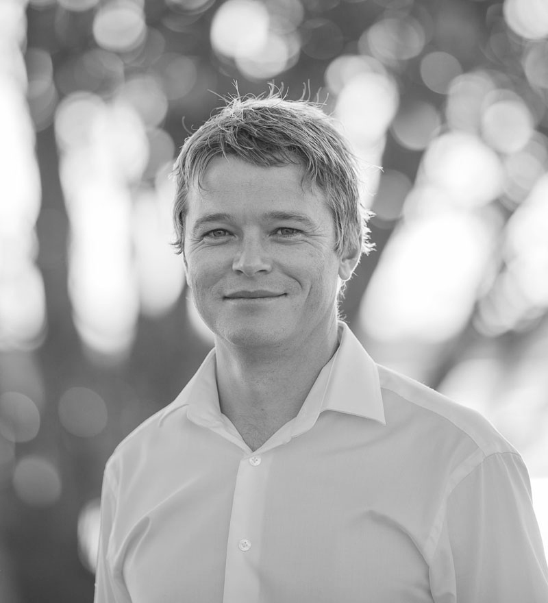 About | Philip Holmes Dentist | General, Restorative and Implant Dentistry